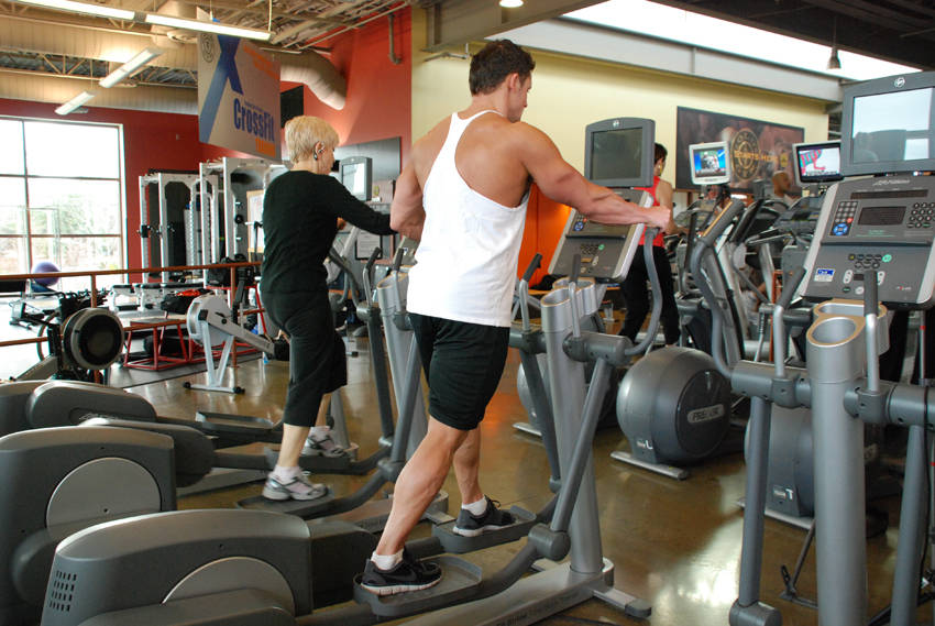 Dumbbell Burpee vs Elliptical Trainer: Which Is Better? – Fitness Volt