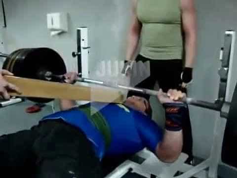 WATCH: Two Horrifying Weightlifting Accidents – Fitness Volt