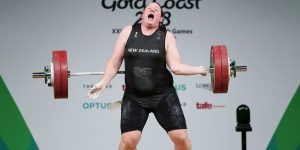 Watch: Transgender Weightlifter Laurel Hubbard Suffers 'Gruesome ...
