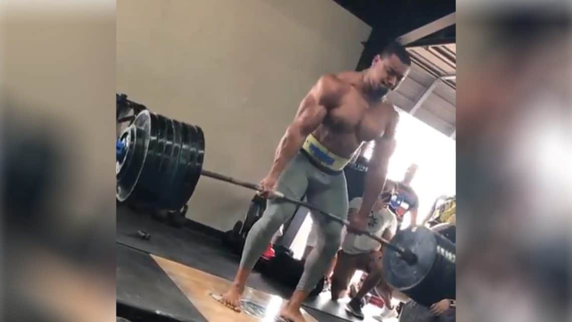 Video: Larry Wheels Annihilates 745lb Deadlift For 8 Reps! – Fitness Volt