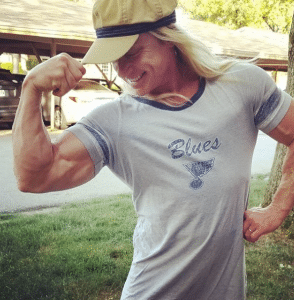 The Iron Queens: 20 Female Athletes with the Most Monstrous Bench ...