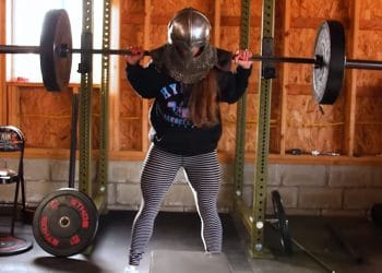 Stefi Cohen Squats Earth-Shattering 495lbs At 123 lbs Bodyweight ...