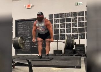 Watch Daniel Bell Smash Gravity-Defying 500kg/1102lb Squat In Gear ...