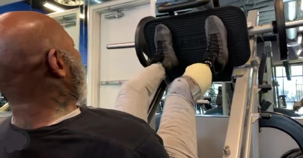 Flex Wheeler Inspires With Cardio Work And Leg Press Using Prosthetic ...
