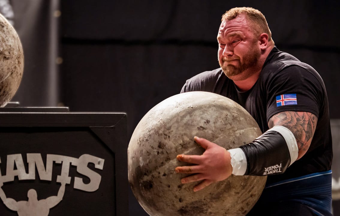 How to Train for Strongman in A Commercial Gym – Fitness Volt