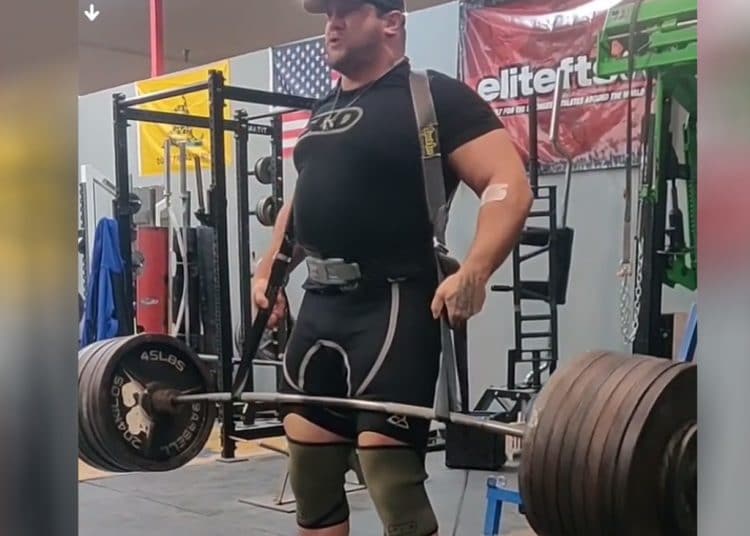 Ivan Makarov Drops While Pulling 470kg In Prep For World Record ...