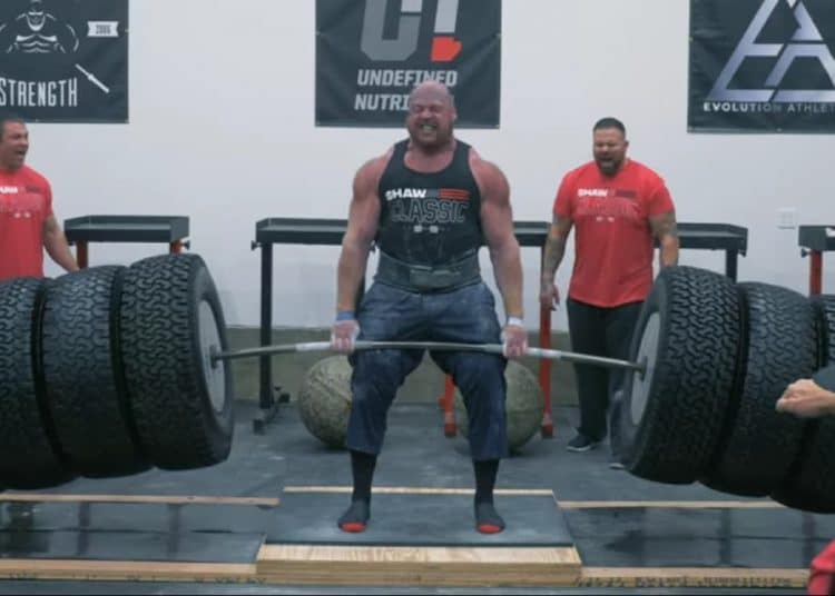 Brian Shaw Crushes Massive 560lb Bench Press In Return To Planet ...