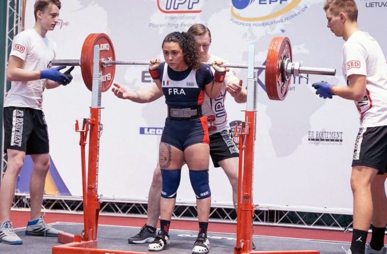 Women's Powerlifting: What You Need to Know to Get Started – Fitness Volt