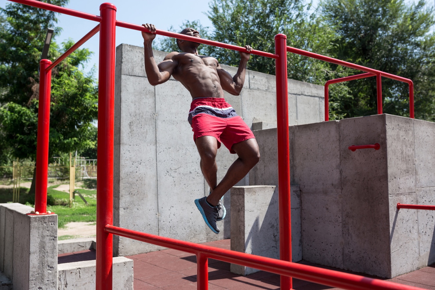Master Chin-Ups: Sculpt Your Back and Arms for Maximum Gains – Fitness Volt