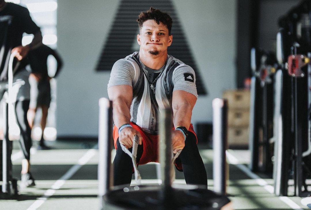 Patrick Mahomes' Diet and Workout Plan – Fitness Volt