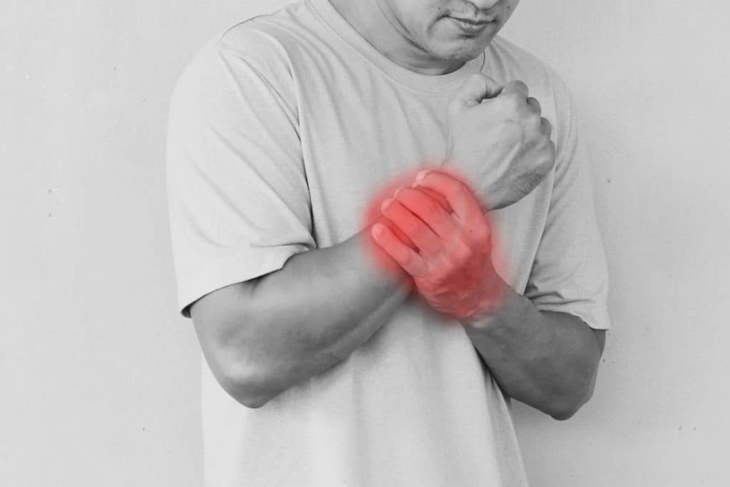 How To Prevent Forearm Pain When Curling – Fitness Volt
