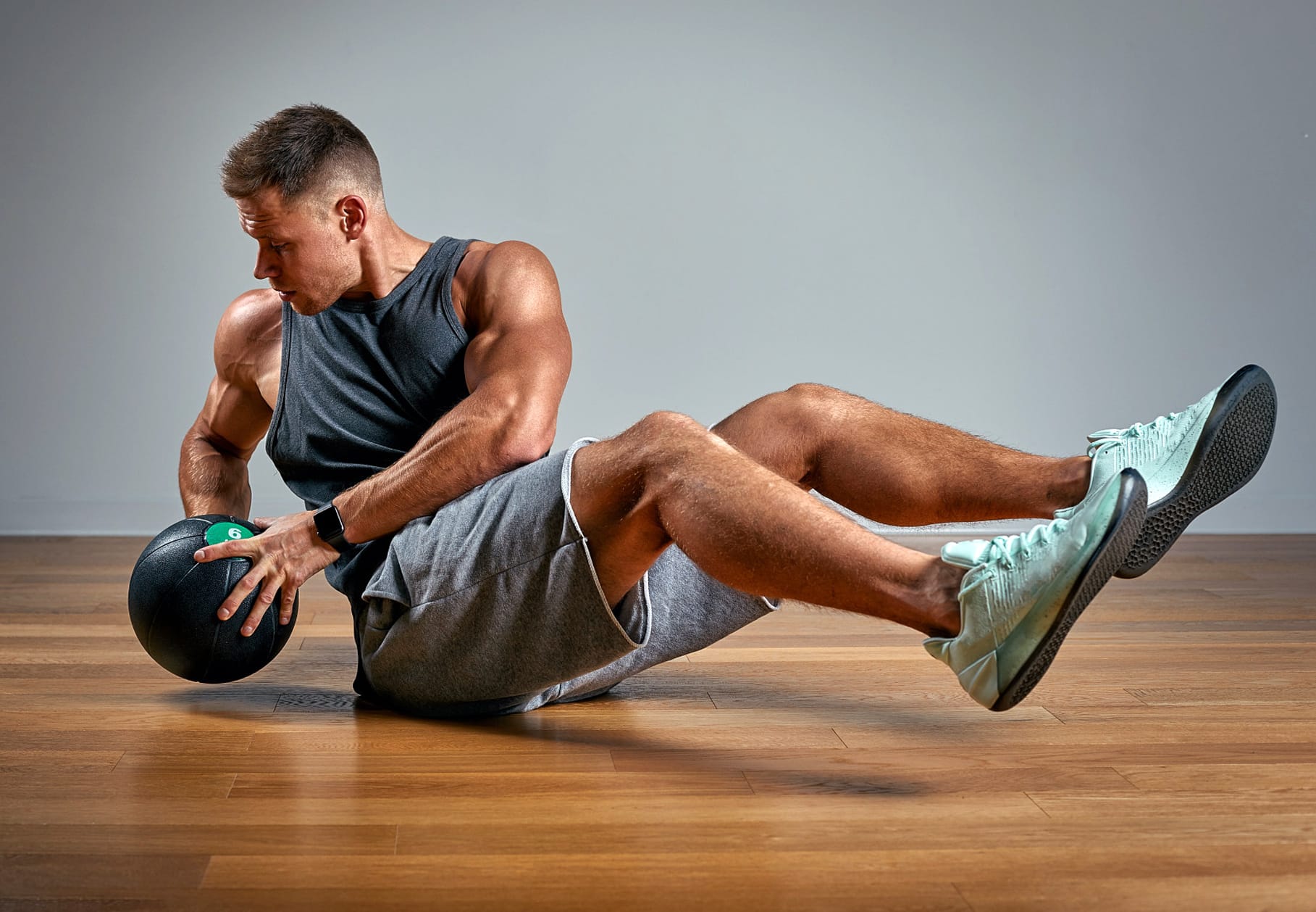 15 Medicine Ball Exercises for Full Body Workouts, Fat-Burning, And ...