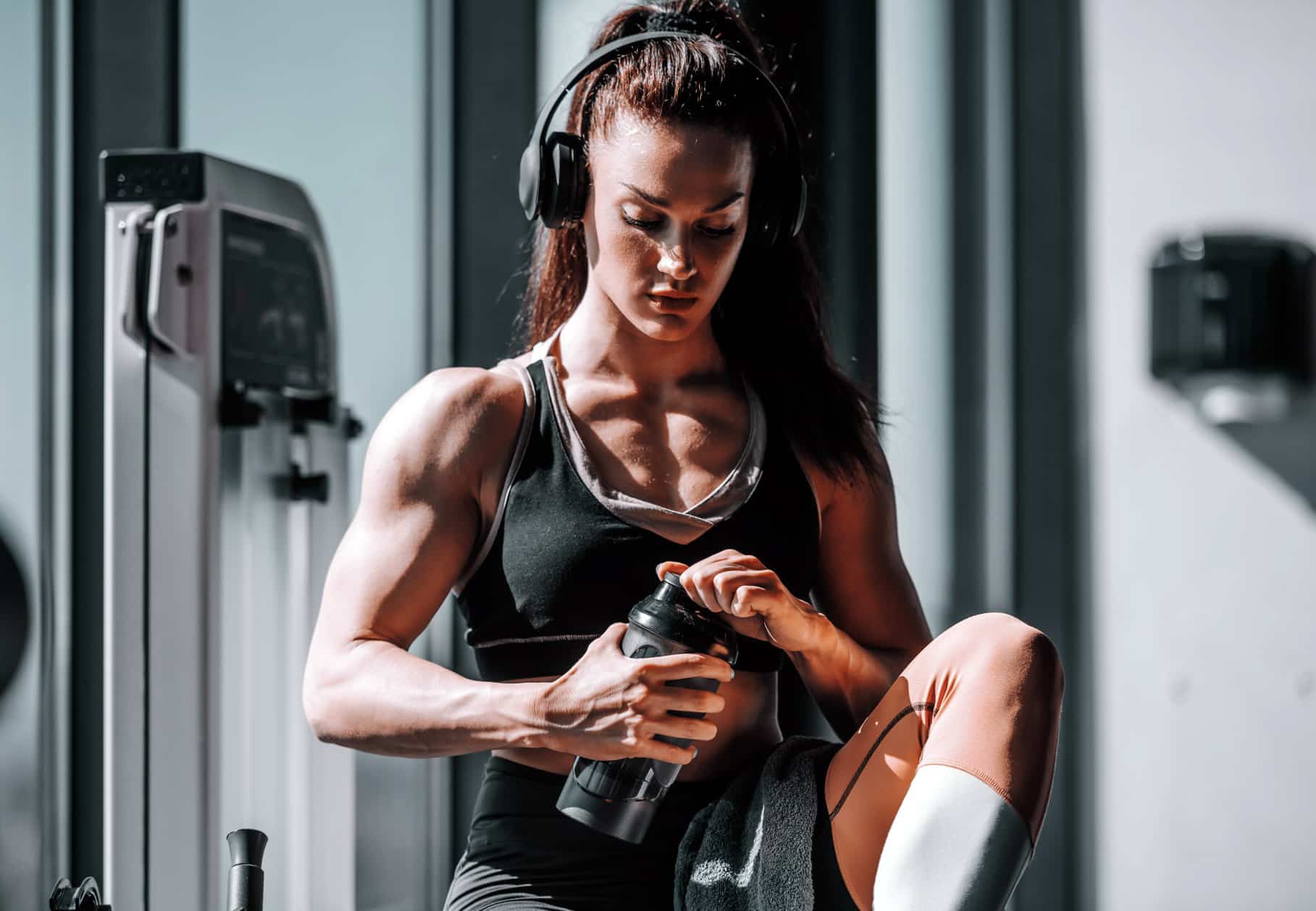 A Quick Guide to Reducing Broad Shoulders – Fitness Volt