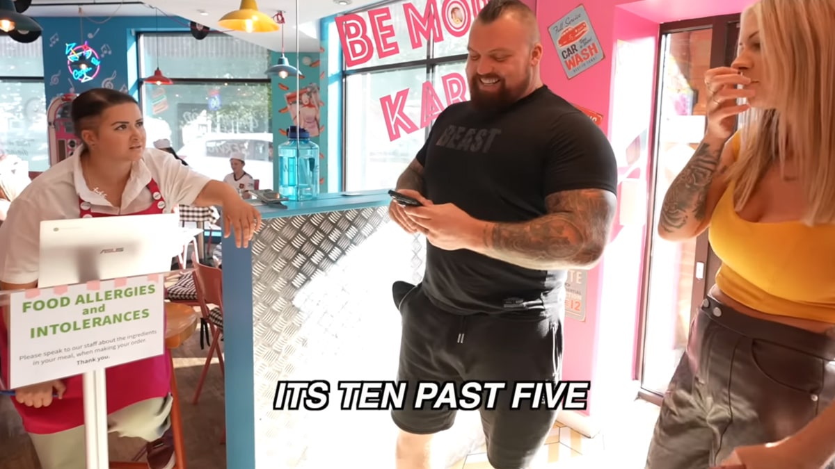 Watch Eddie Hall Celebrate His Wedding Anniversary At The World's ...
