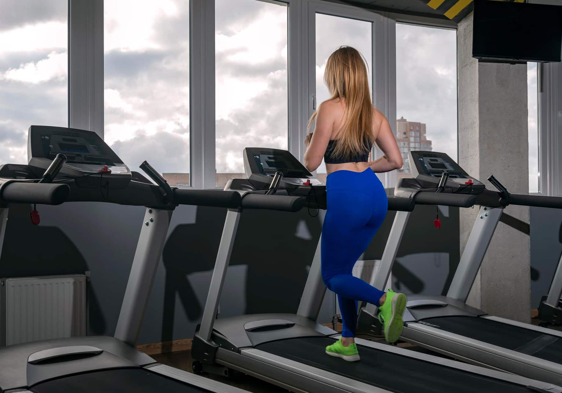 Stairmaster vs. Treadmill: Which One Should You Be Using? – Fitness Volt
