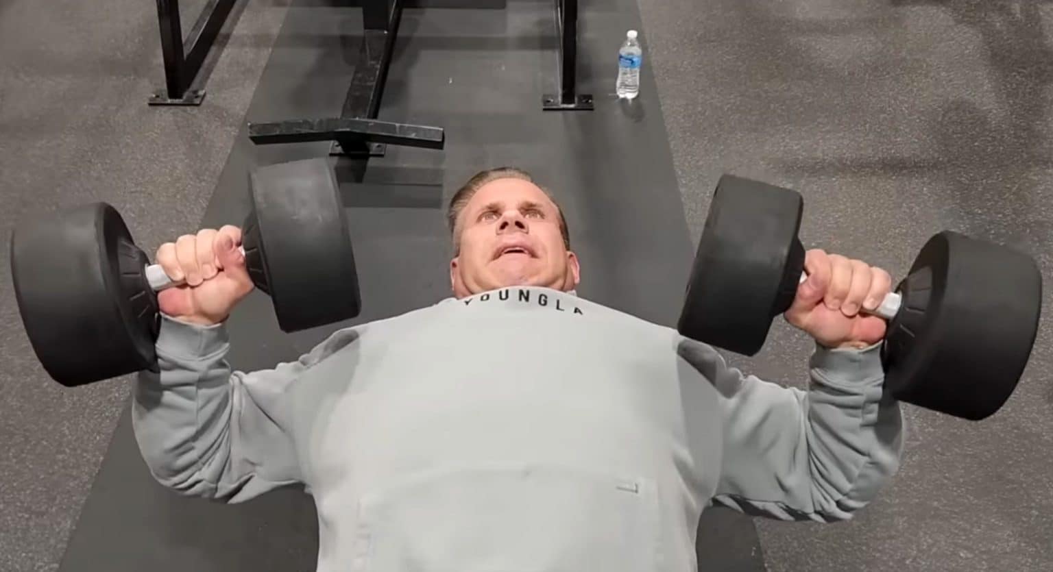 Jay Cutler Shows How To Build 'Olympia Chest' In The Gym – Fitness Volt