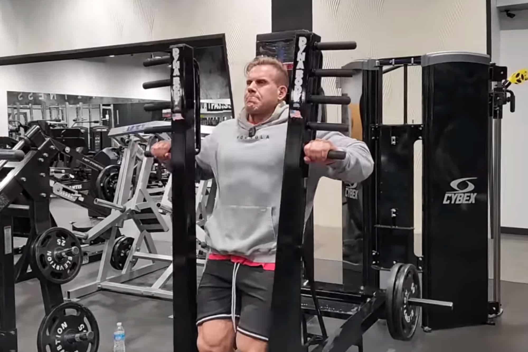 Jay Cutler Shows How To Build 'Olympia Chest' In The Gym – Fitness Volt