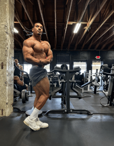 Larry Wheels Smokes 150-Lb Incline Dumbbell Bench Press for 25 Reps ...
