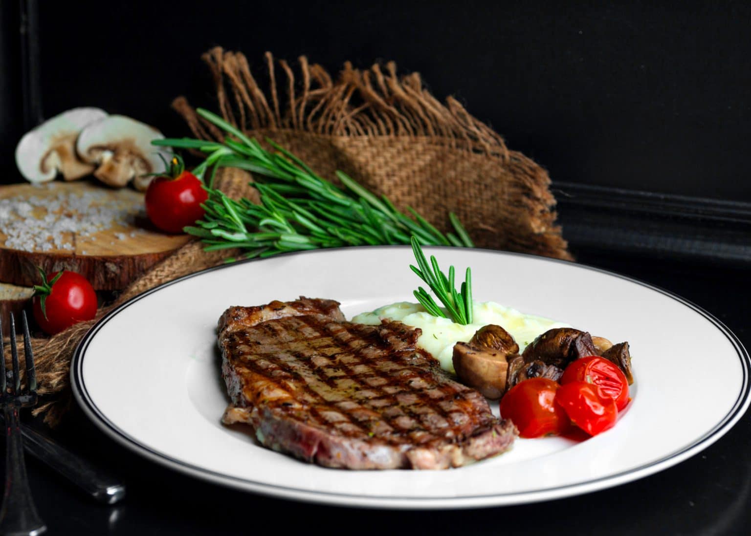 Fuel Your Gains: 8 Essential Foods for Muscle Growth and Strength ...