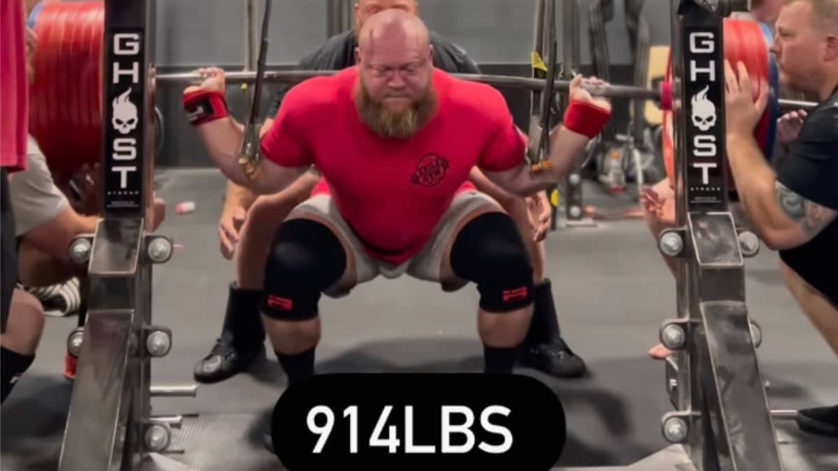 Powerlifter Phillip Herndon Cracks 914-lb (414.5-kg) Raw Squat ...