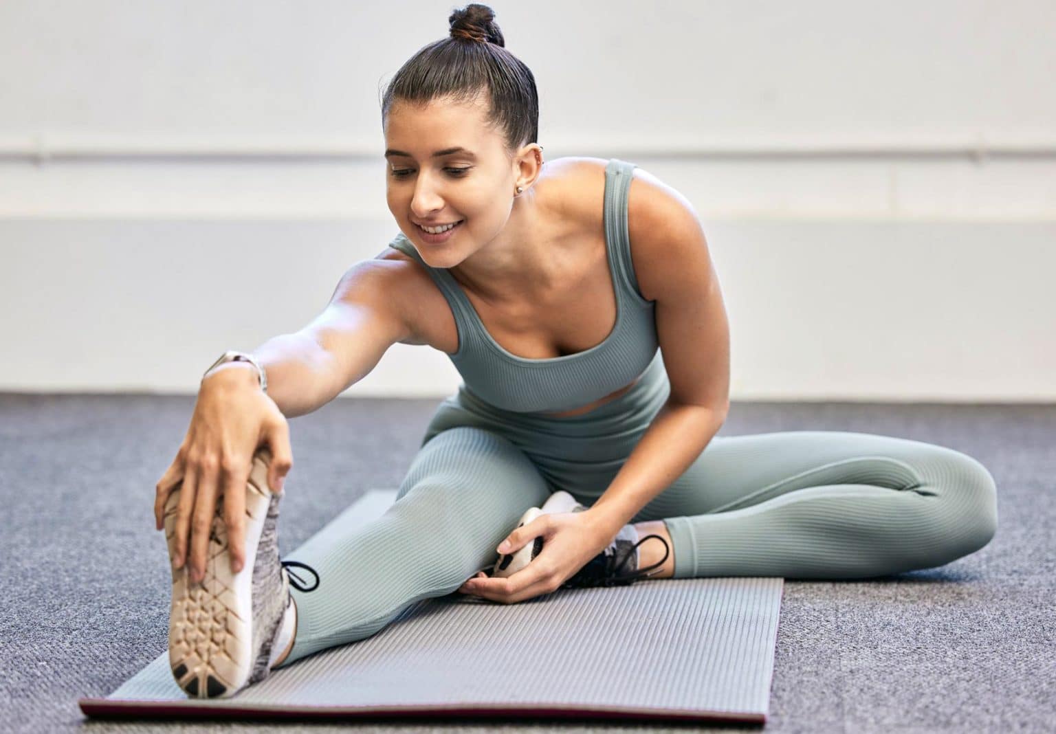 15 Best Leg Exercises for Building Muscle and Strength (Expert Approved)