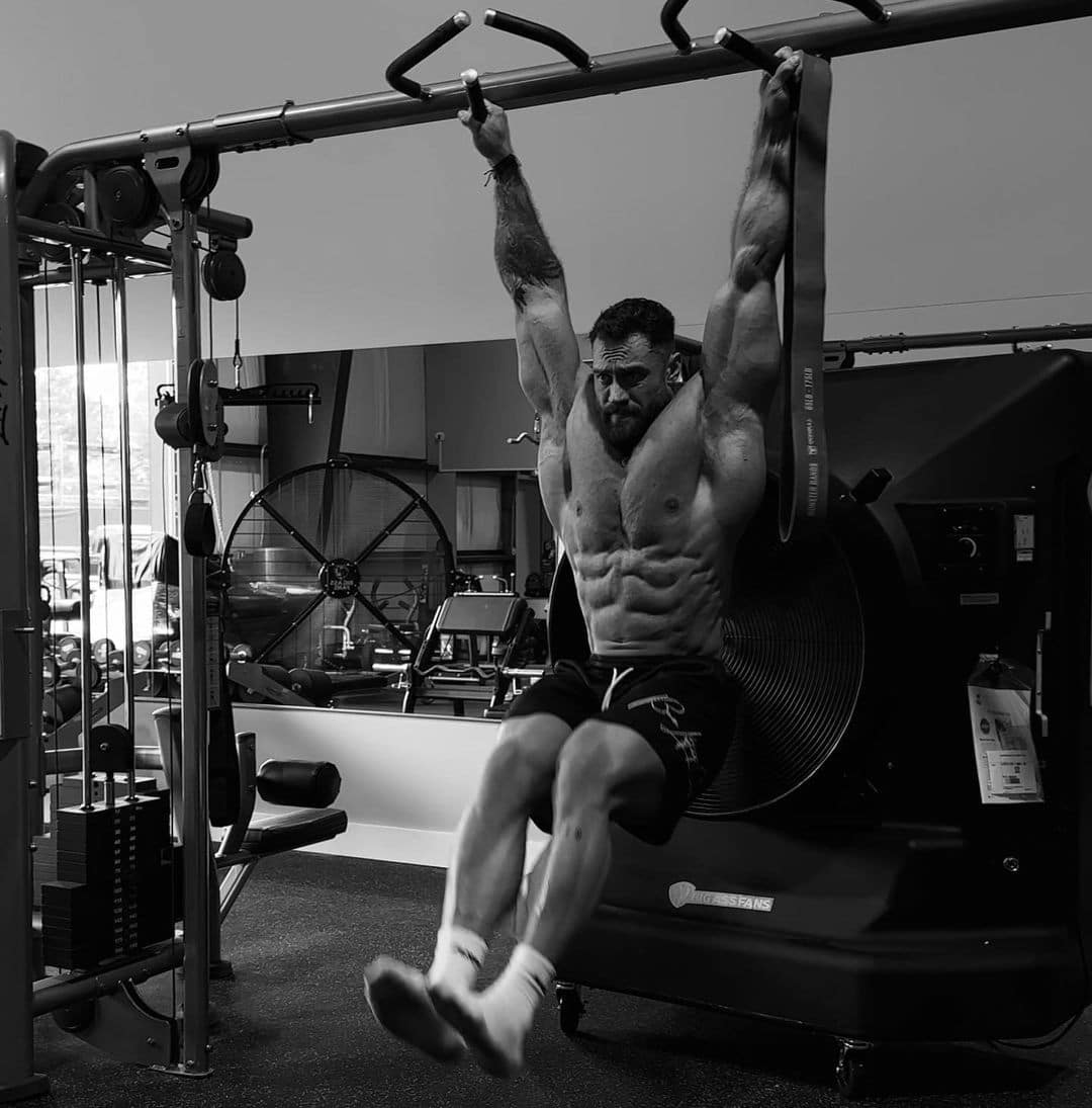 Shawn Ray Urges Chris Bumstead To Compete in Men's Open at Mr. Olympia ...