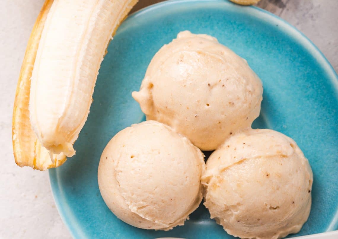 11 Delicious & Healthy Alternatives to Ice Cream – Fitness Volt