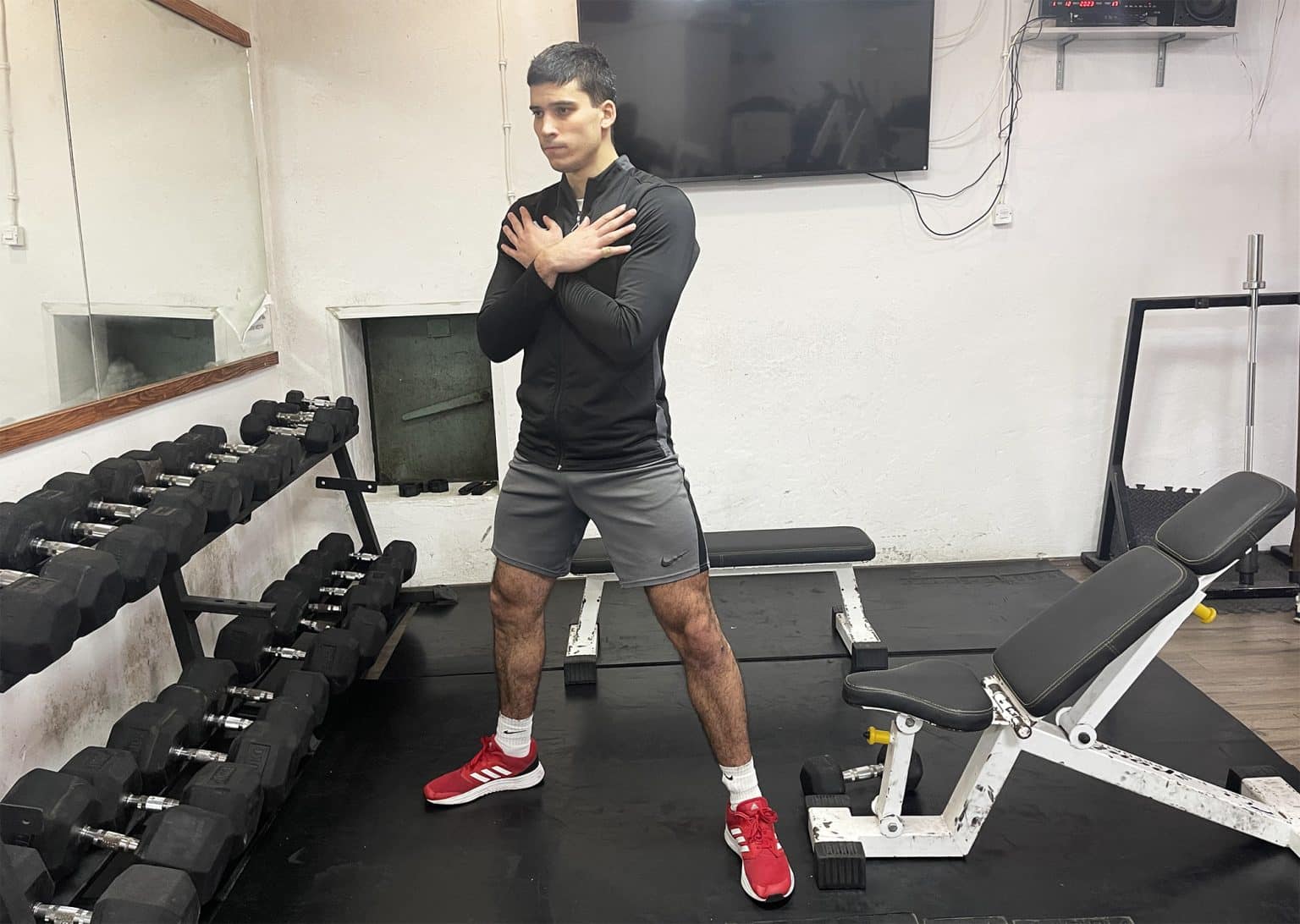 Bodyweight Sumo Squat: Target Your Lower Body Muscles Effectively ...