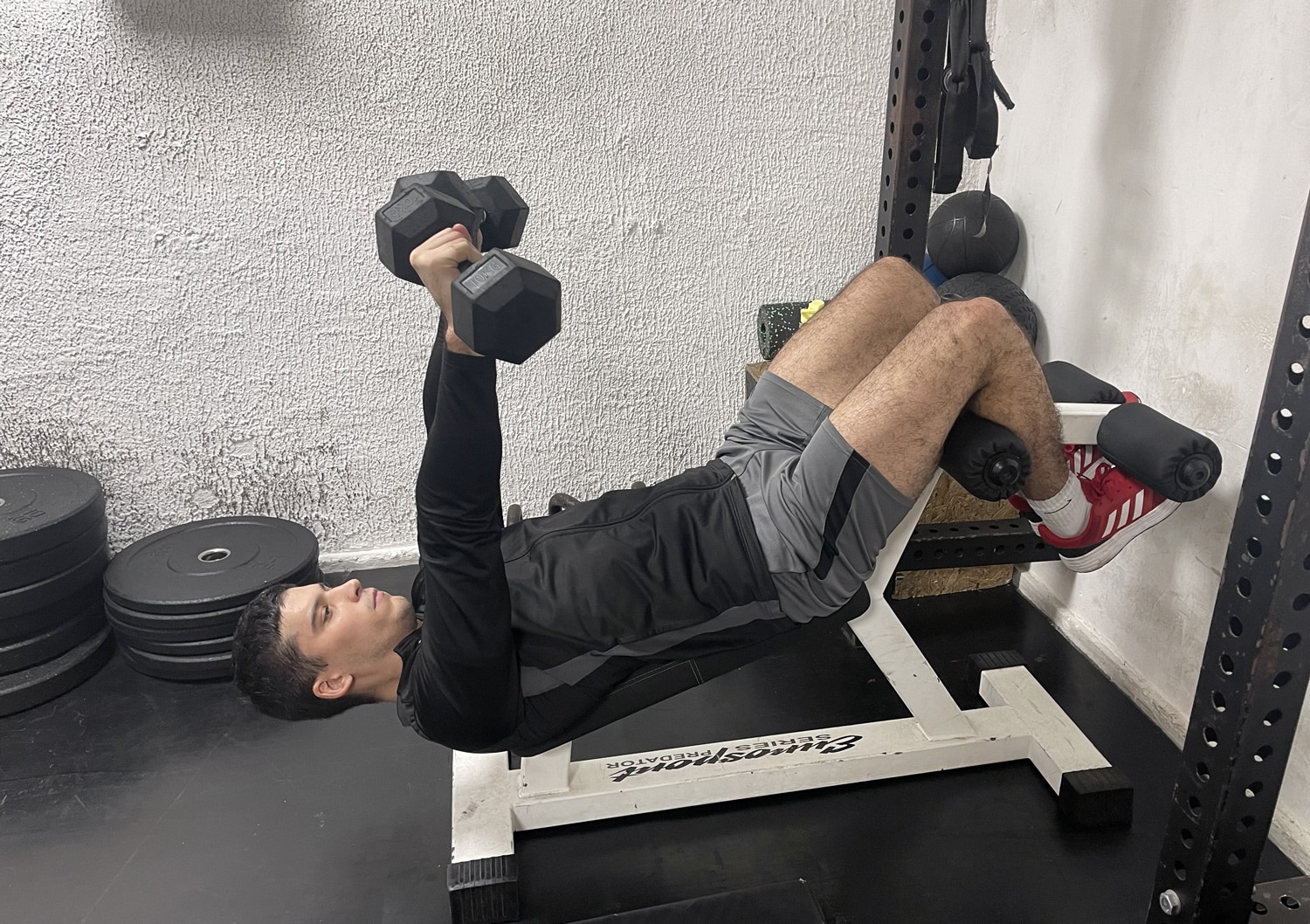 Decline Dumbbell Bench Press: Build Chest, Arms & Stability – Fitness Volt