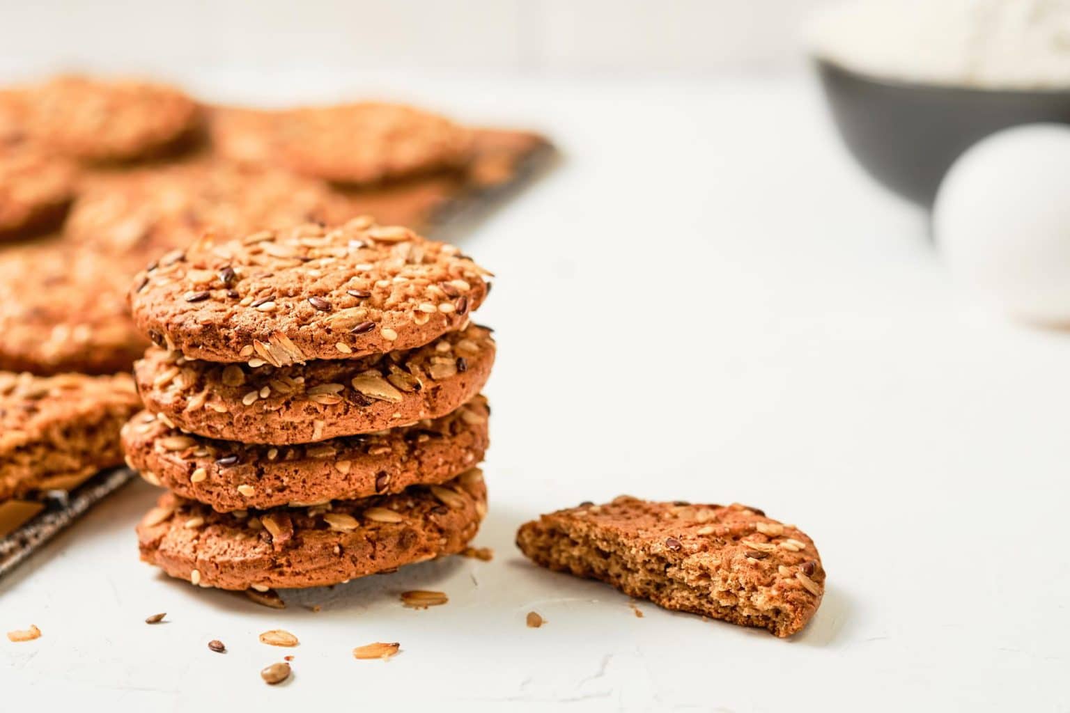 12 Low-Fat Snacks to Energize Your Day and Transform Your Body