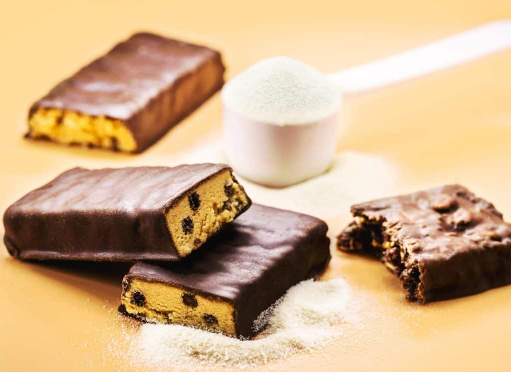 Are Protein Bars Really Healthy? Here's What the Experts Say