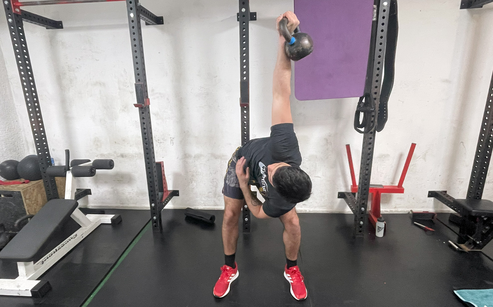 Bent Press Guide: Muscles Worked, Benefits, Tips, and Alternatives