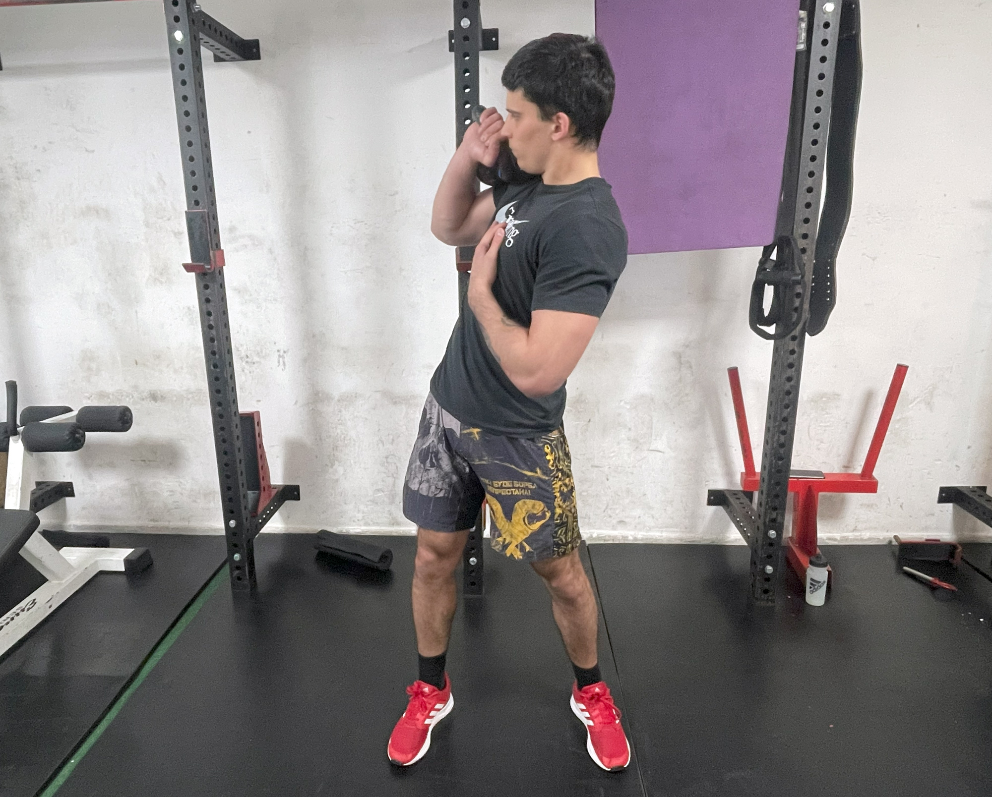 Bent Press Guide: Muscles Worked, Benefits, Tips, and Alternatives