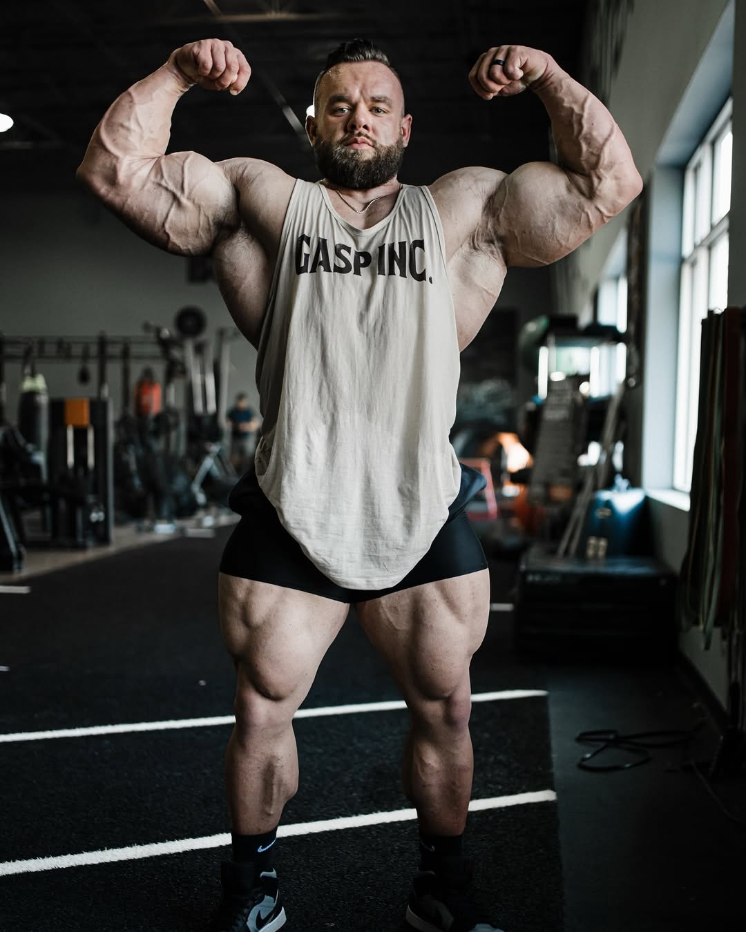 À l'intérieur de la vie d'un bodybuilder de 300 lb: le regard brut de ...