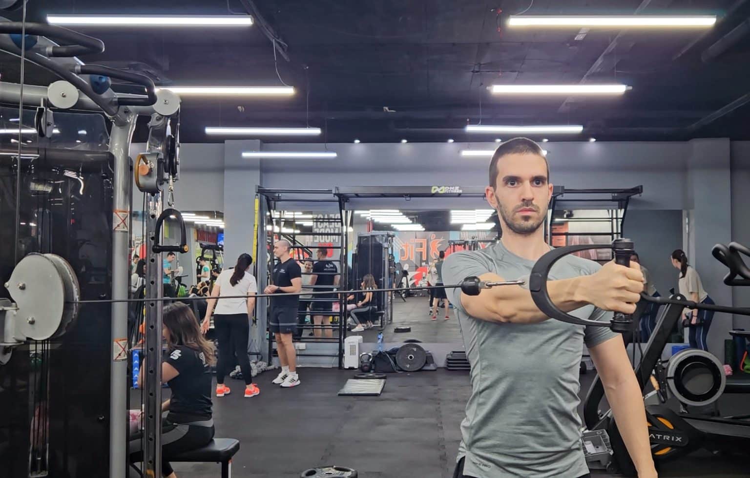 One Arm Cable Chest Fly Guide: How To, Muscles Worked, Benefits