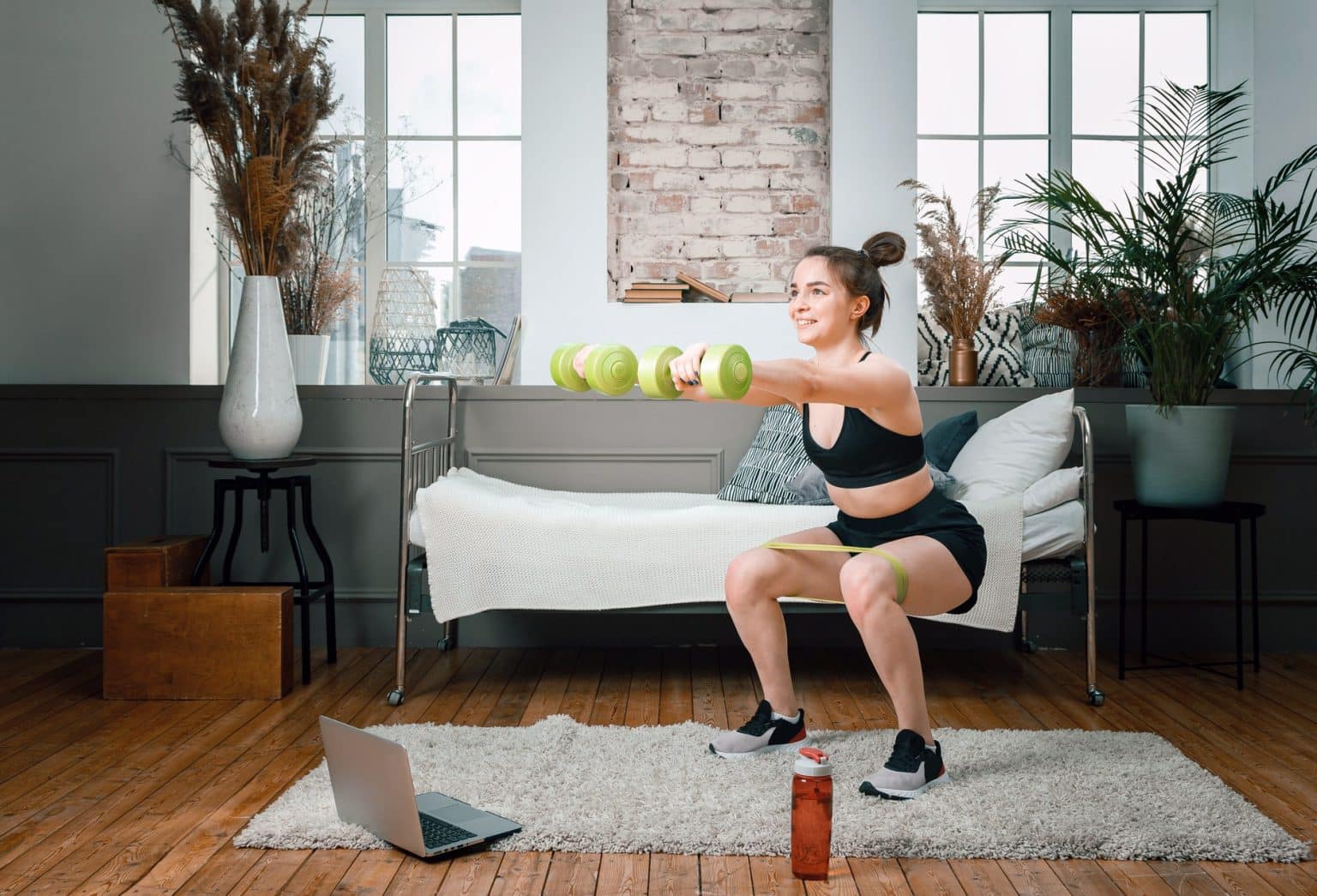 Home Workouts vs. Gym Sessions: What’s Best For Your New Year Goals