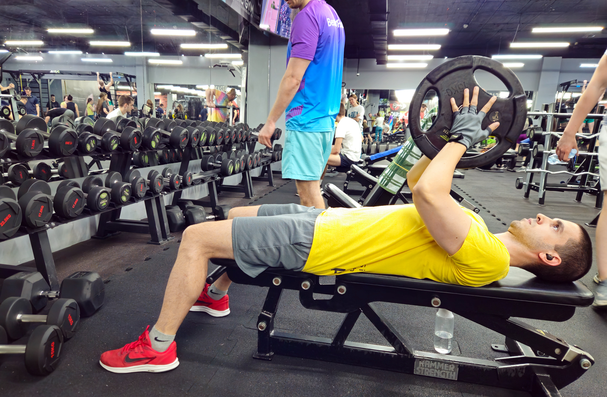 Plate Press Guide: How To, Benefits, Muscles Worked, Mistakes