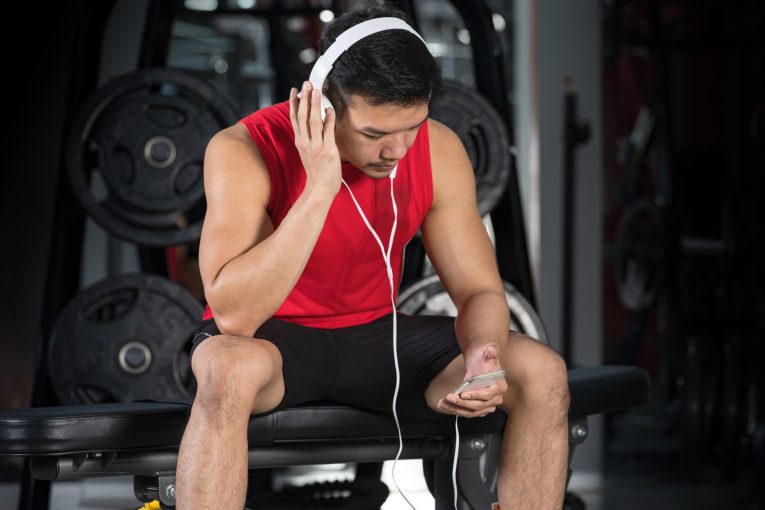 Should You Listen to Music During Workouts? Here's What the Experts Say
