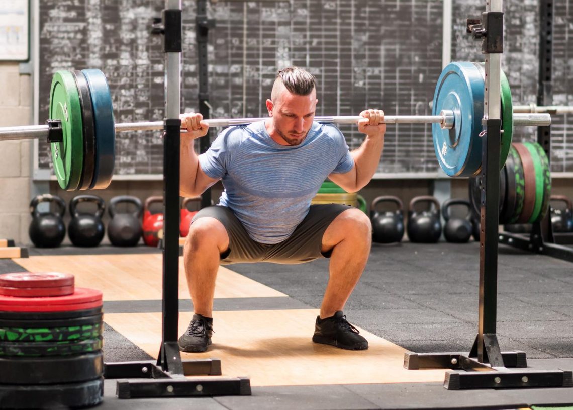 The Minimalist Powerbuilding Program: Only 4 Lifts, 3 Days a Week for ...