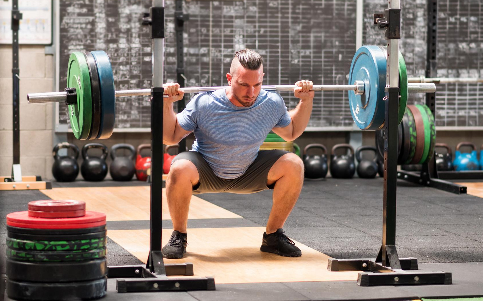 Transform Your Legs: 3-Count Eccentric Squats for Strength – Fitness Volt