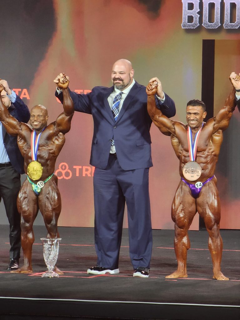 Laurence 'Big Loz' Shahlaei révèle le top 20 des hommes les plus lourds et les plus forts de l ...