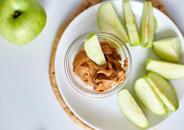 Here's the 10 Healthiest Snacks You Can Possibly Eat Post-Workout