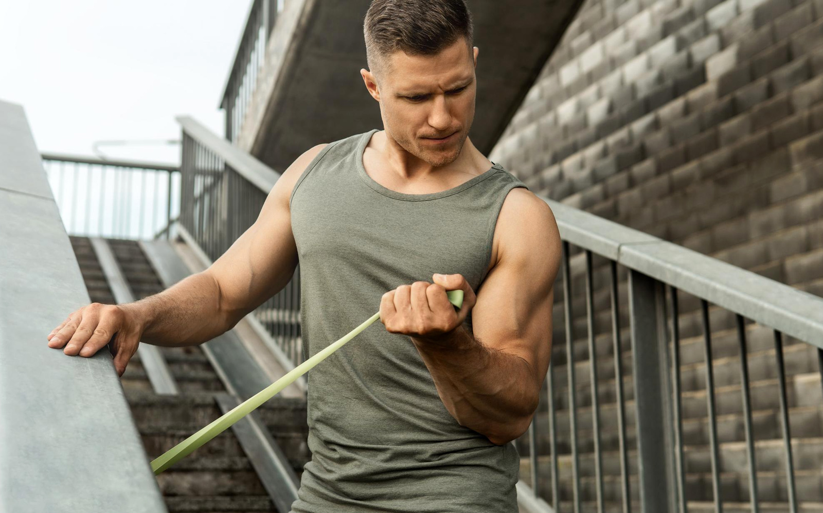 The ONLY 5 Resistance Band Exercises You Need for a Full-Body Workout ...