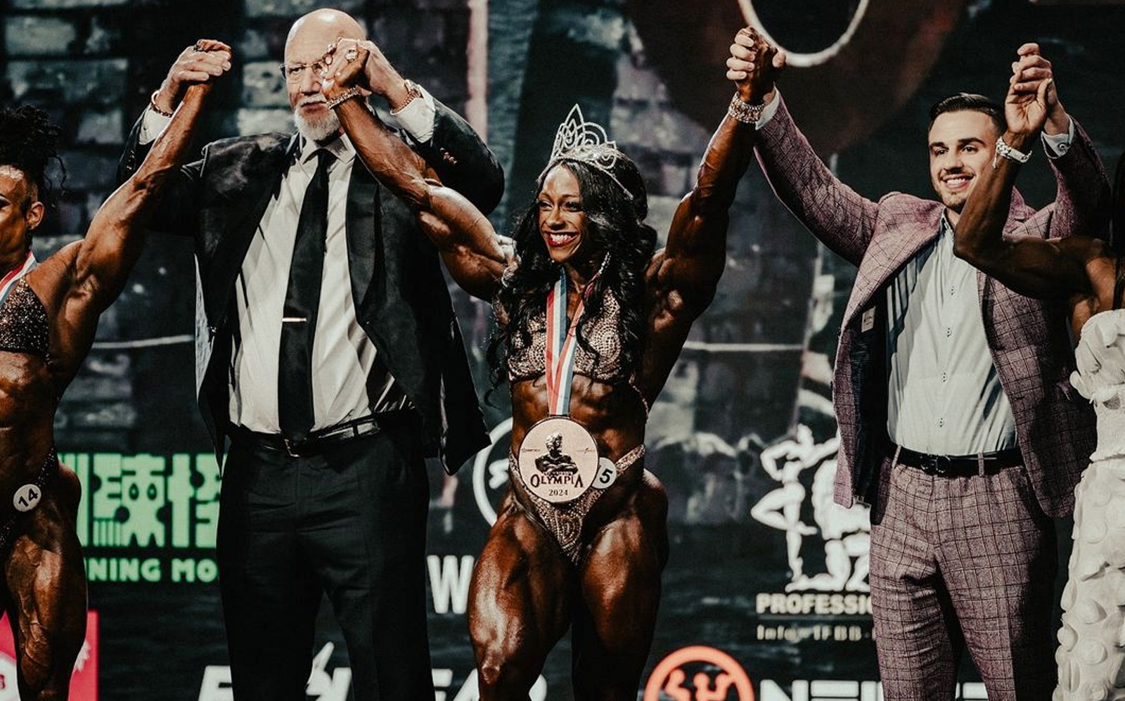 2024 Ms. Olympia Results & Prize Money — Andrea Shaw Wins 5th Title – Fitness Volt