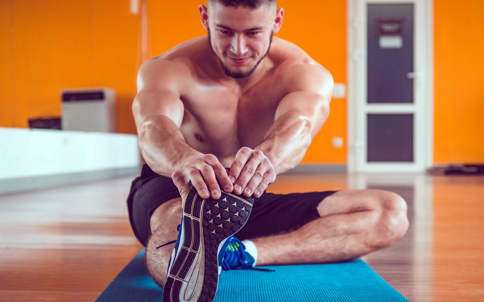 This 7-Minute Warm-Up Boosts Lifts More Than Pre-Workout Ever Did